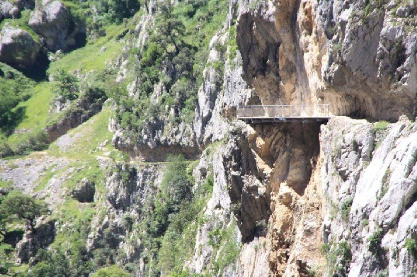 Ruta del Cares: Guía Completa 2026 | Brands Mountain